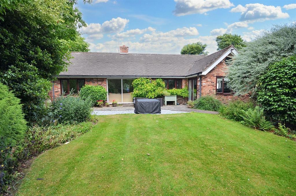 Newcastle Road, Stone 3 bed detached bungalow - £525,000