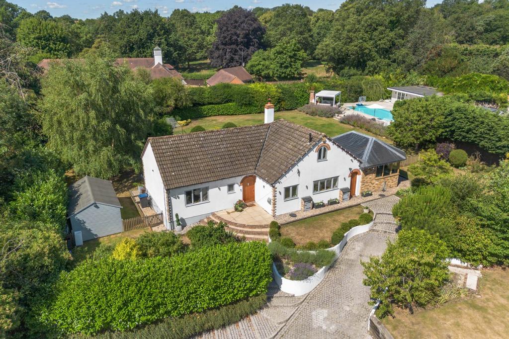 Pig Lane, Bishop's Stortford... 4 bed detached house for sale - £1,195,000