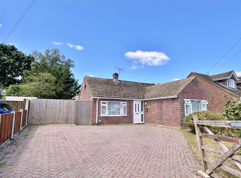 Verne Road, Verwood, Dorset, BH31 2 bed bungalow - £375,000