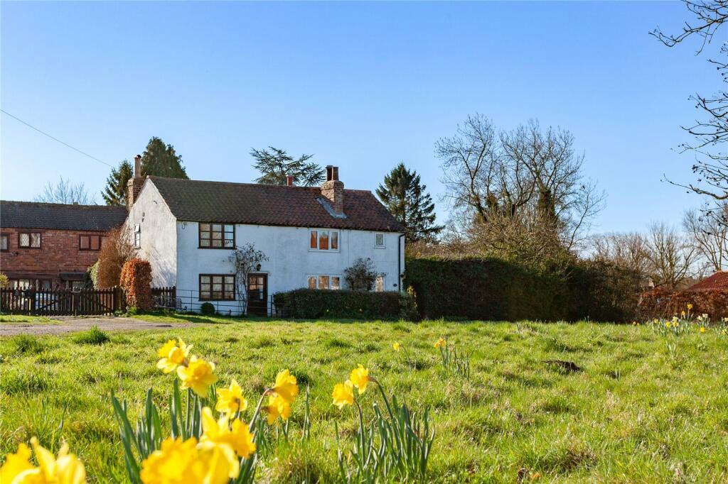 Flaxton, York, North Yorkshire, YO60 7RW 2 bed semi-detached house - £ ...