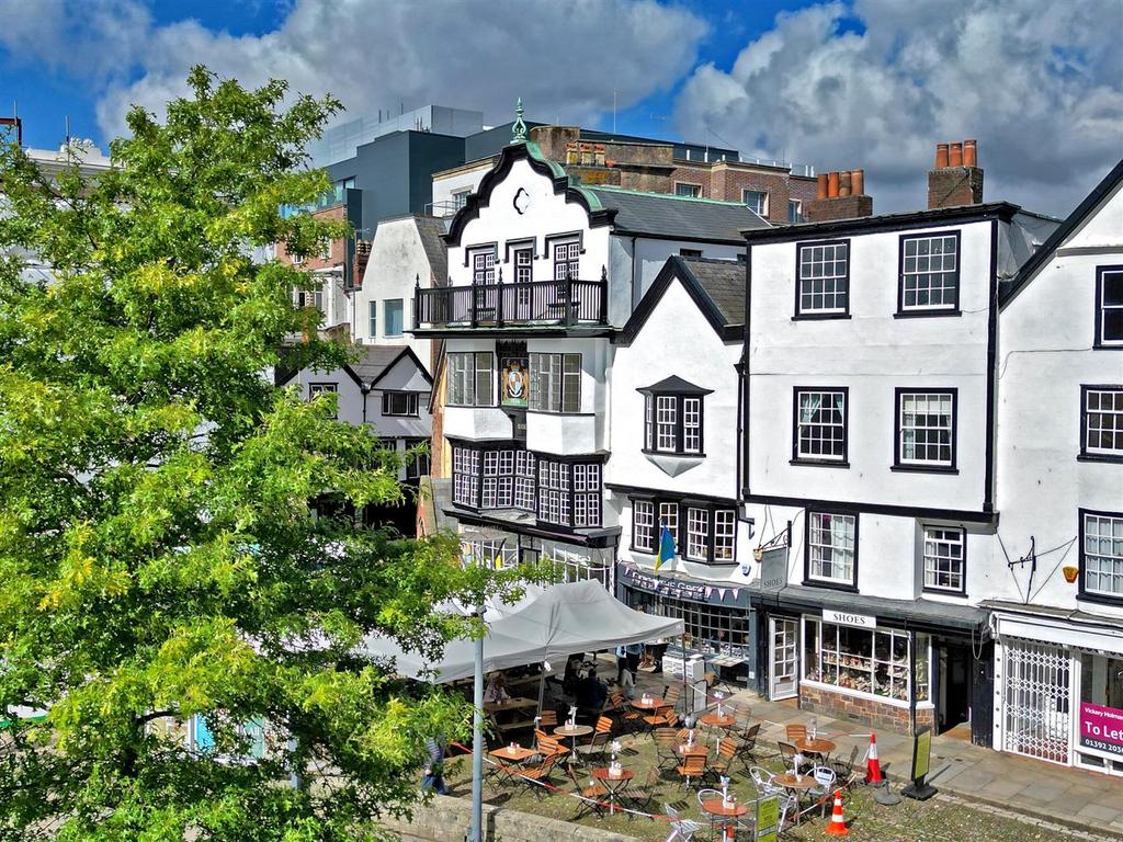 Catherine Street, Exeter EX1 3 bed townhouse - £4,500 pcm (£1,038 pw)