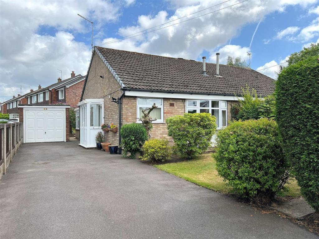 Cumberland Road, Congleton 2 bed semi-detached house for sale - £210,000