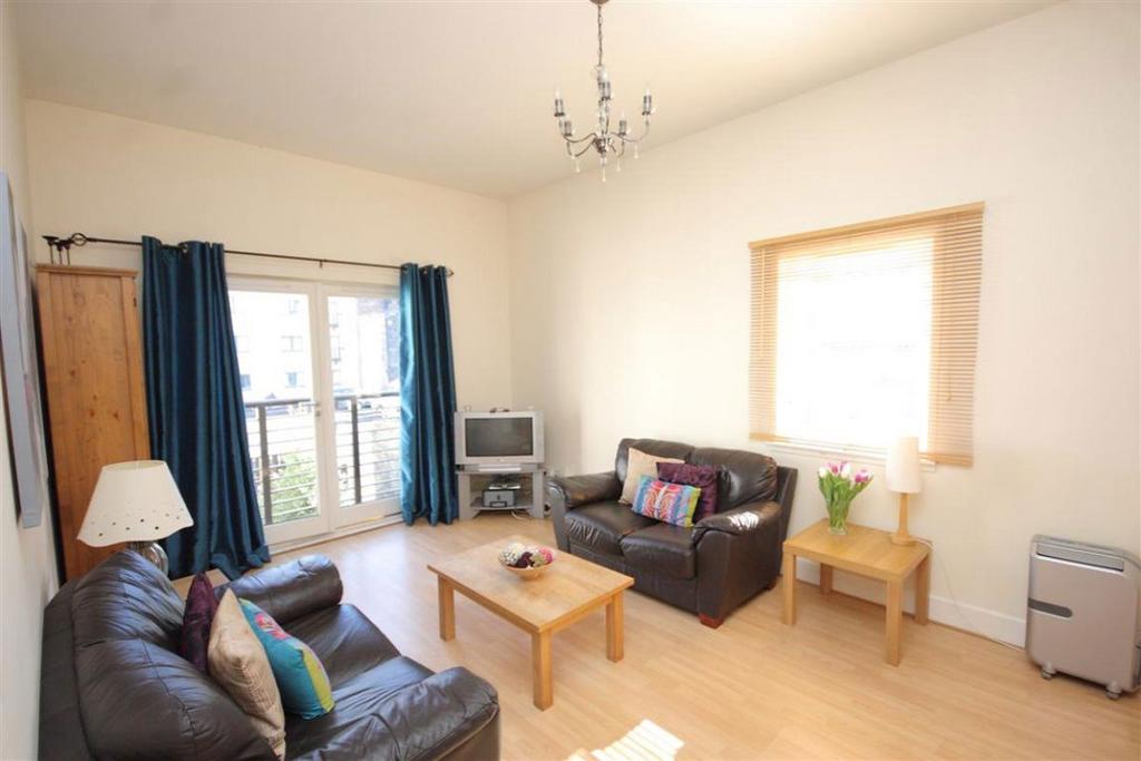Great Junction Street 2 bed flat to rent - £950 pcm (£219 pw)