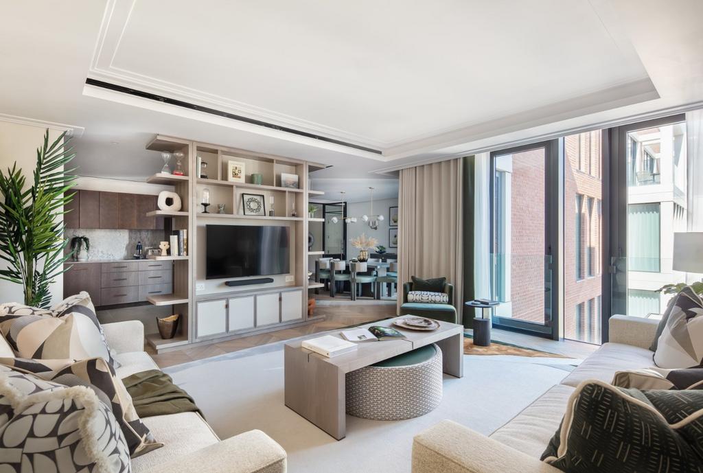 Basil Street, London 3 bed flat - £24,483 pcm (£5,650 pw)