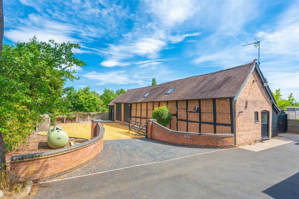 Salter Street, Solihull B94 3 bed barn conversion for sale - £725,000