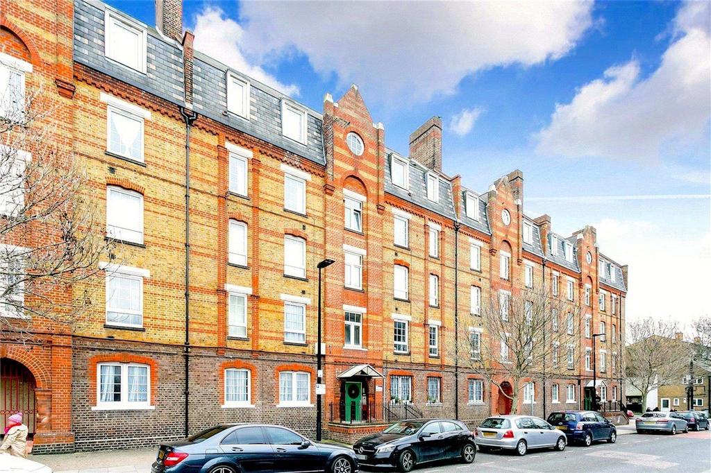 Dellow Street, London E1 4 bed flat - £3,000 pcm (£692 pw)