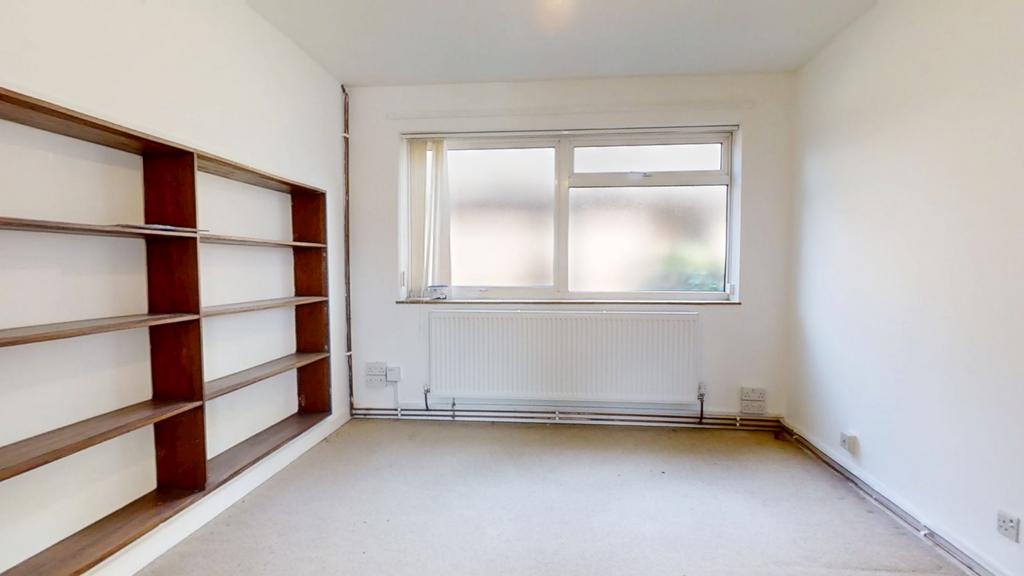 Crossways, Crawley, RH10 4 bed detached house - £1,750 pcm (£404 pw)