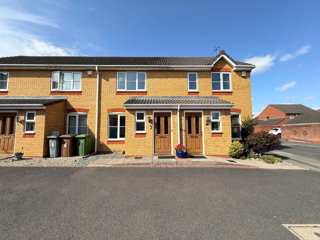 Finmere Way, Shirley 2 bed terraced house for sale - £285,000