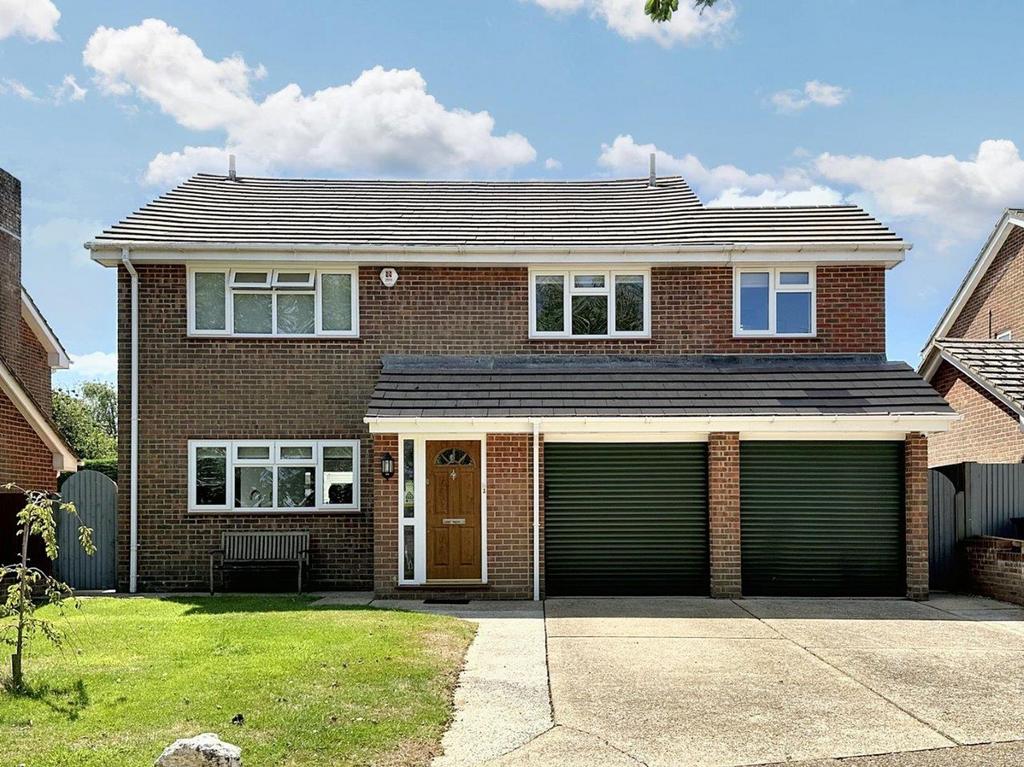 Ashmore Close, Peacehaven, BN10 8AQ 4 bed detached house for sale - £ ...