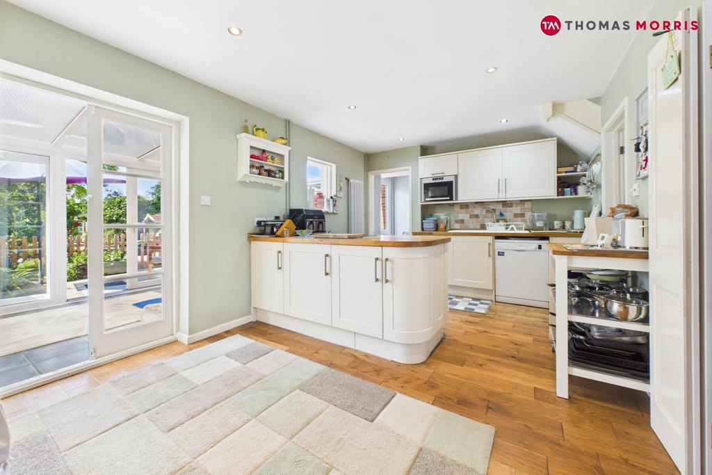 Boddington Gardens, Bedfordshire SG18 3 bed semi-detached house for ...