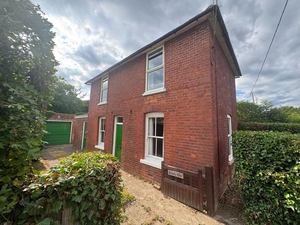 Staplehurst, Kent 2 bed detached house for sale - £285,000