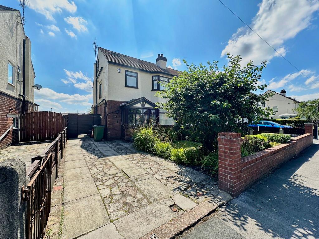 Curzon Road, Stockport SK2 3 bed semi-detached house for sale - £290,000