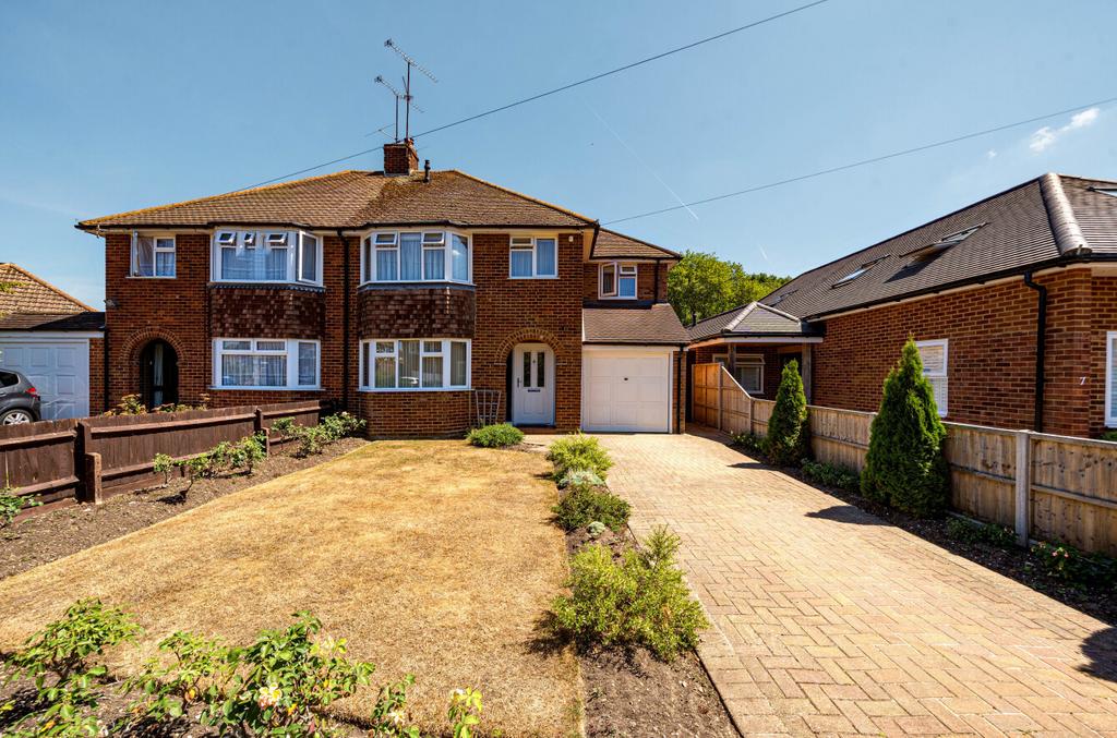 Selsdon Avenue, Woodley, Reading 5 bed semi-detached house for sale - £590,000