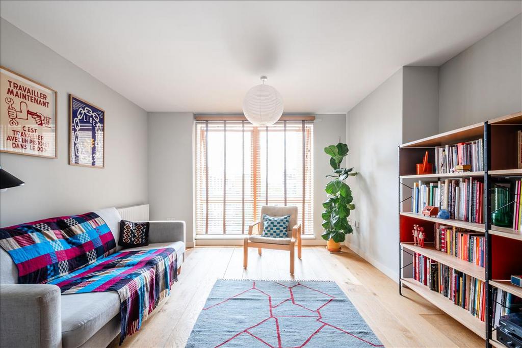 Cordwainer House, London Fields, E8 2 bed apartment - £500,000