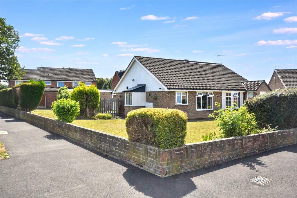Glamis Close, Garforth, Leeds, West... 2 bed bungalow for sale - £240,000