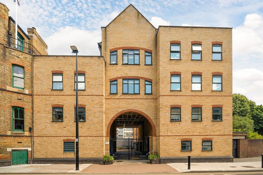 Wapping Lane, London E1W 2 bed flat for sale - £525,000