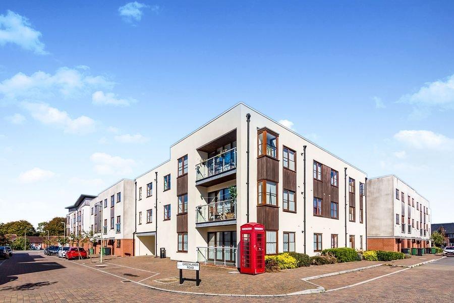 Greenlands Road, Limes Park, Basingstoke 2 bed apartment for sale - £210,000