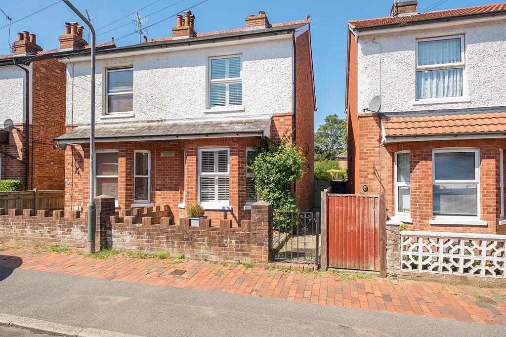 Southwood Road, Rusthall, Tunbridge... 3 bed semi-detached house for ...