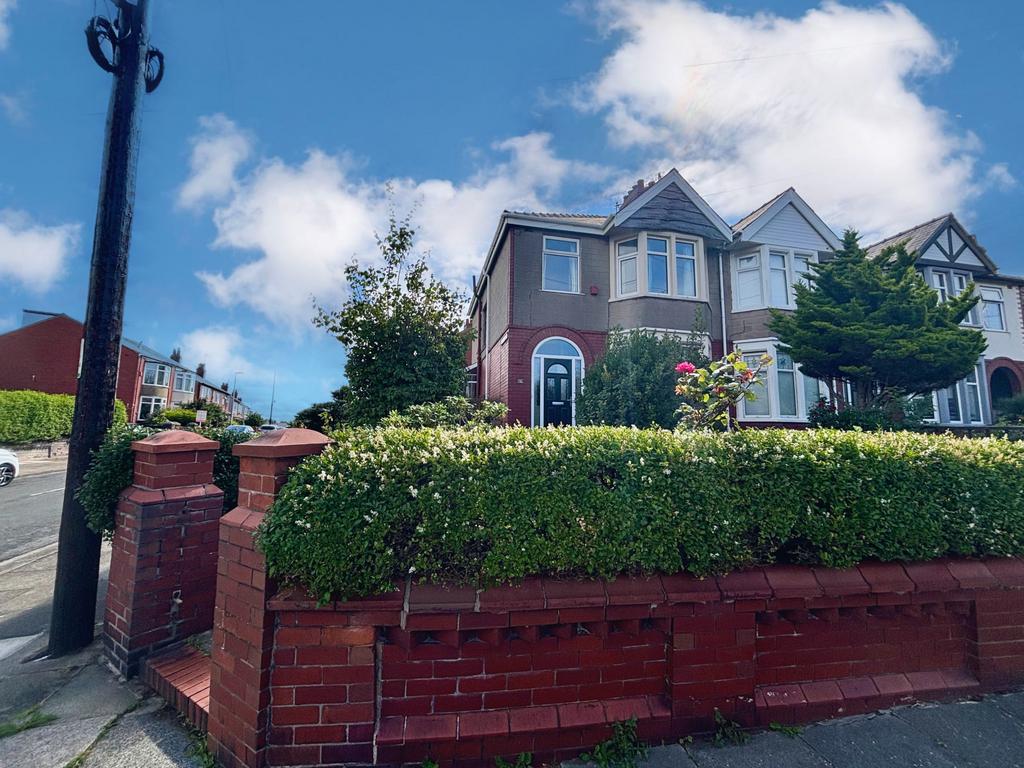 Bispham Road, Layton FY3 3 bed semi-detached house - £140,000
