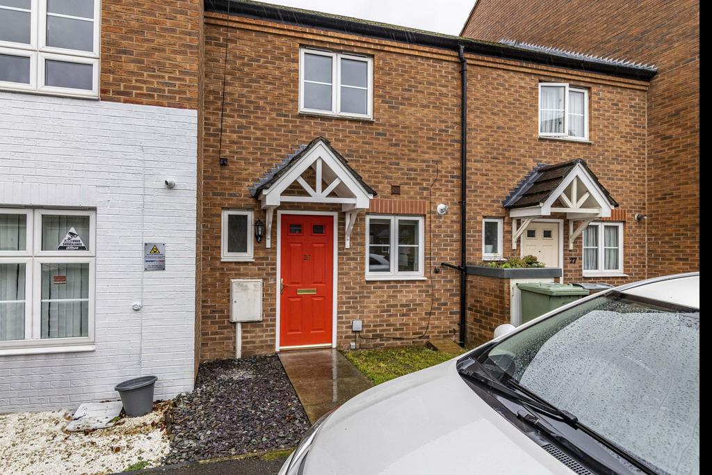 Edmonstone Crescent, Nottingham, NG5 2 bed terraced house - £985 pcm (£ ...