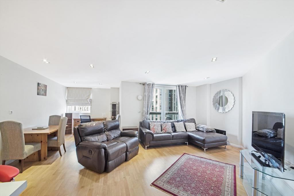 City Tower, 3 Limeharbour, London, E14 2 bed flat to rent - £2,851 pcm ...