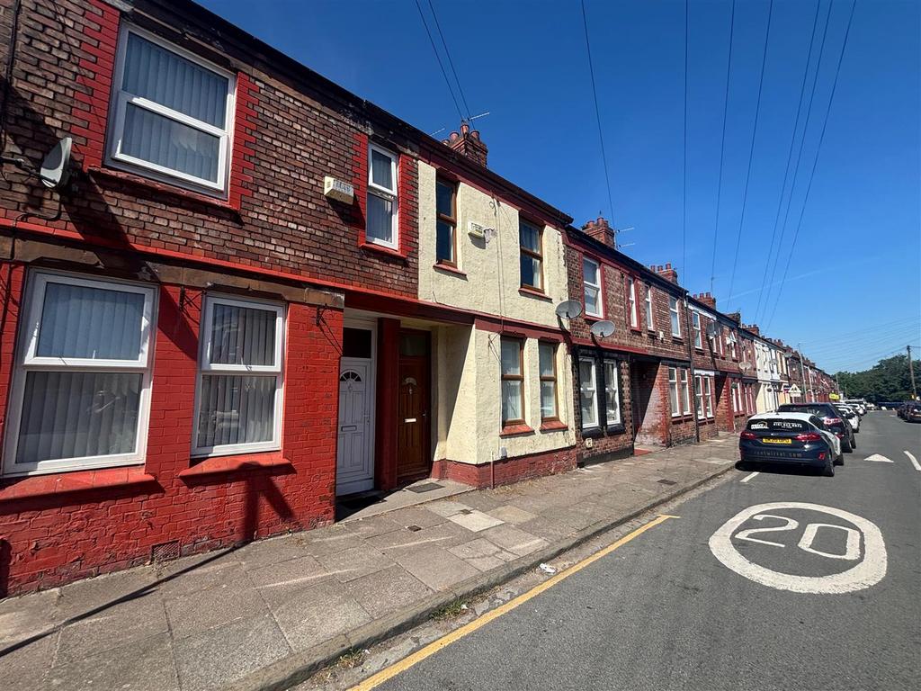 Lees Avenue, Rock Ferry CH42 2 bed terraced house - £750 pcm (£173 pw)