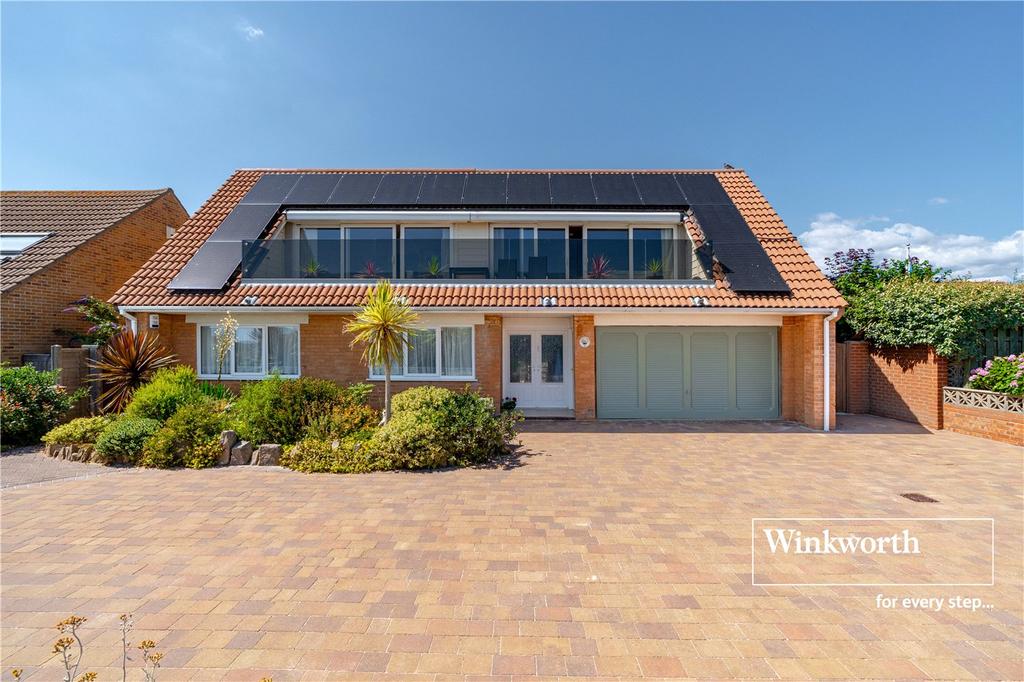 Southbourne Coast Road, Bournemouth... 4 bed detached house - £1,750,000
