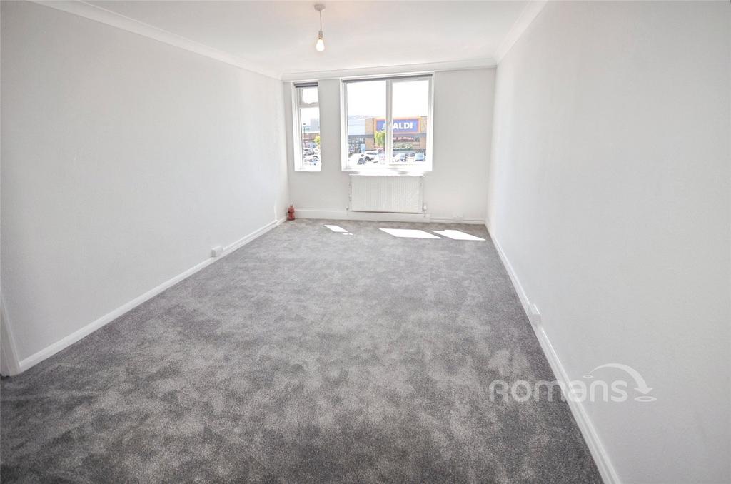 Farnham Road, Slough, SL1 2 bed flat to rent - £1,550 pcm (£358 pw)