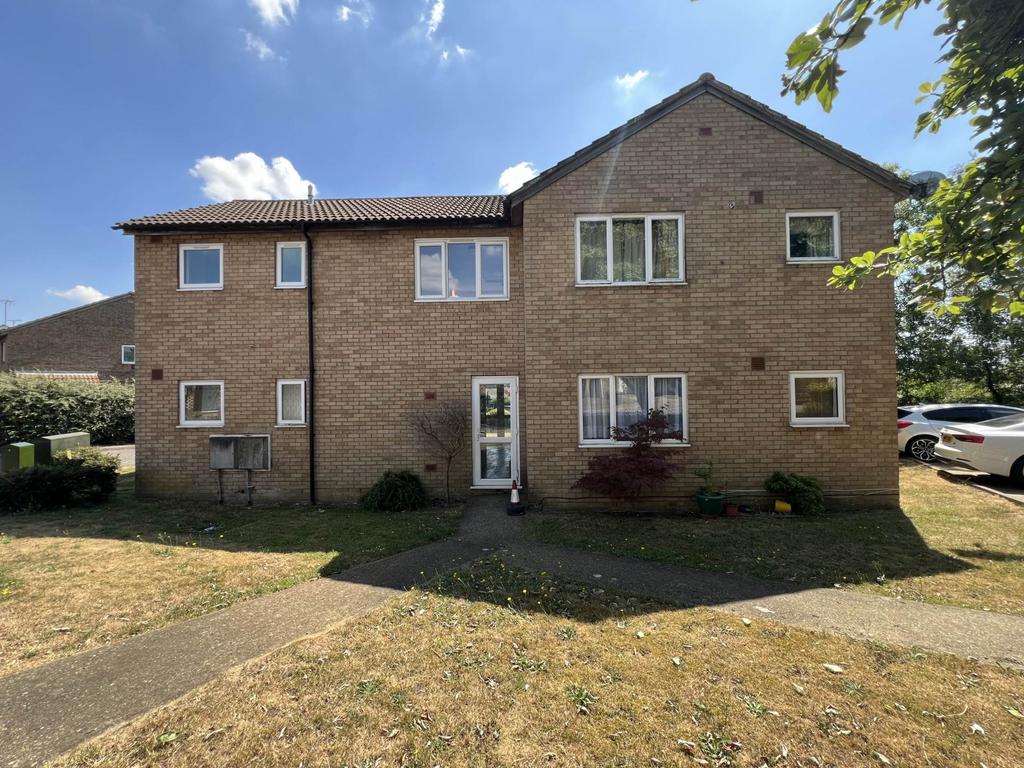 Repton Close, Luton LU3 Studio - £800 pcm (£185 pw)