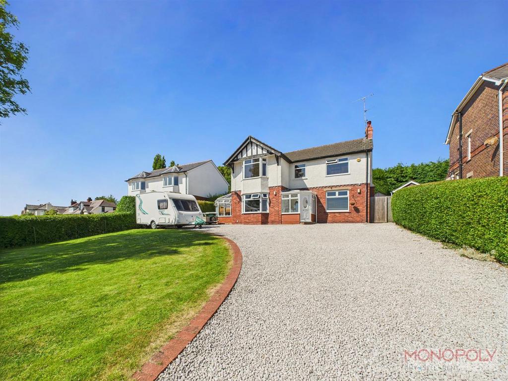 Wrexham Road, Johnstown, Wrexham 3 bed detached house - £395,000