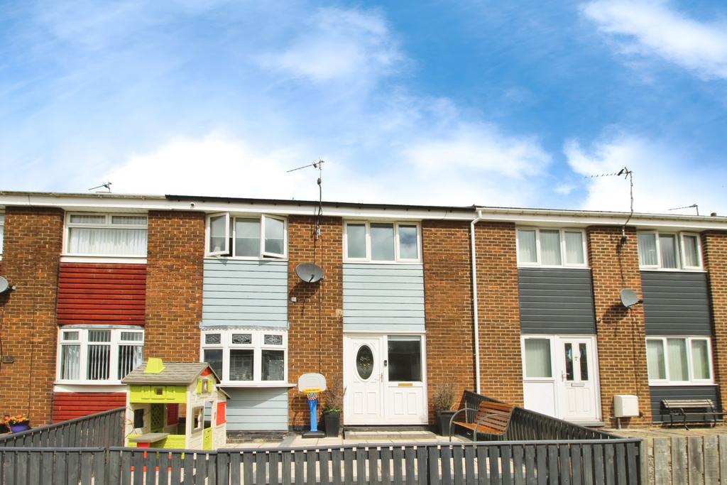 Westfields, Durham DH9 3 bed terraced house for sale - £140,000