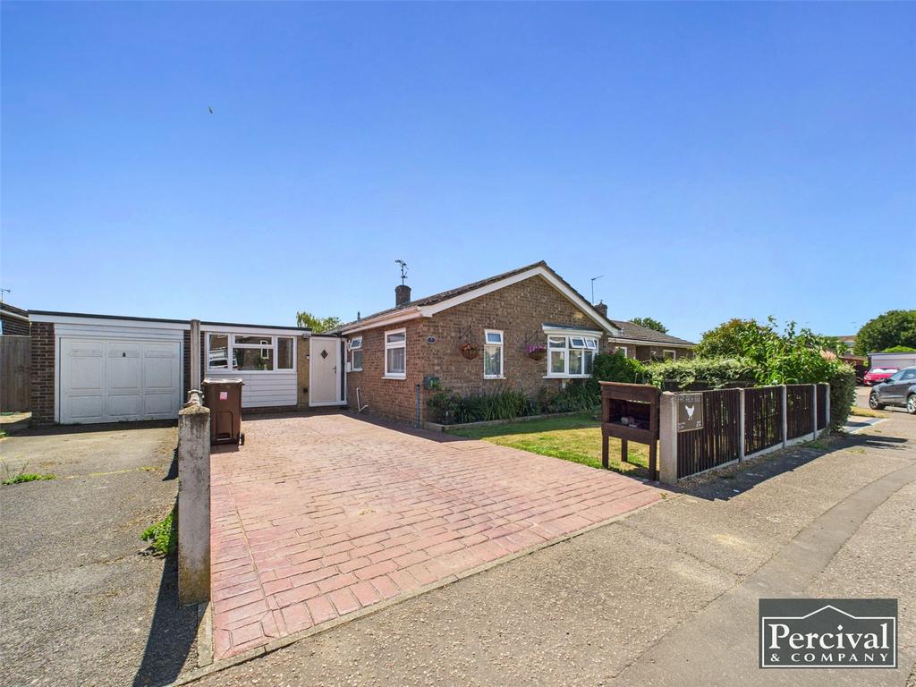 Holliland Croft, Great Tey... 3 bed bungalow for sale - £340,000