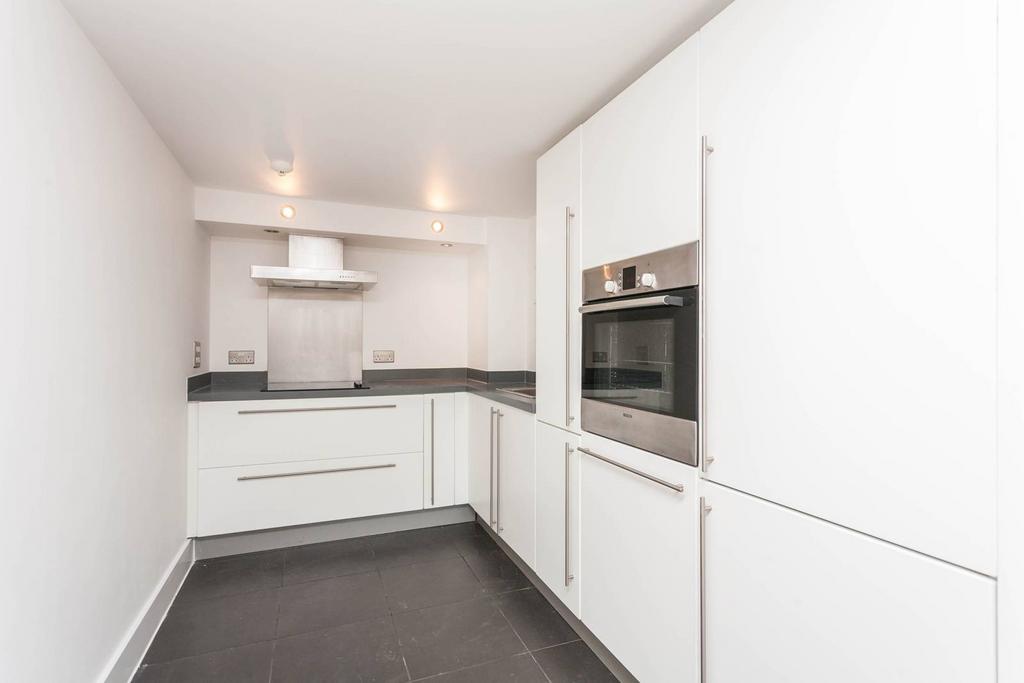 Building 22, Woolwich Riverside... 2 bed flat - £2,050 pcm (£473 pw)