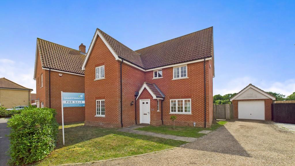Simpson Way, Barrow IP29 4 bed detached house - £425,000