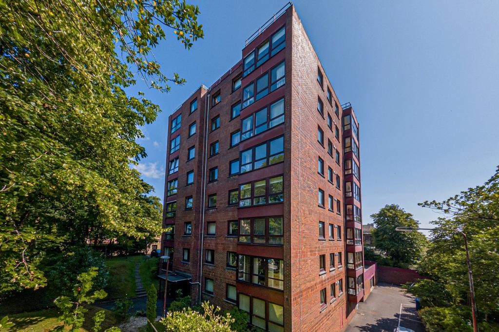 Cleveden Drive, Glasgow, Glasgow City 2 bed apartment - £199,000