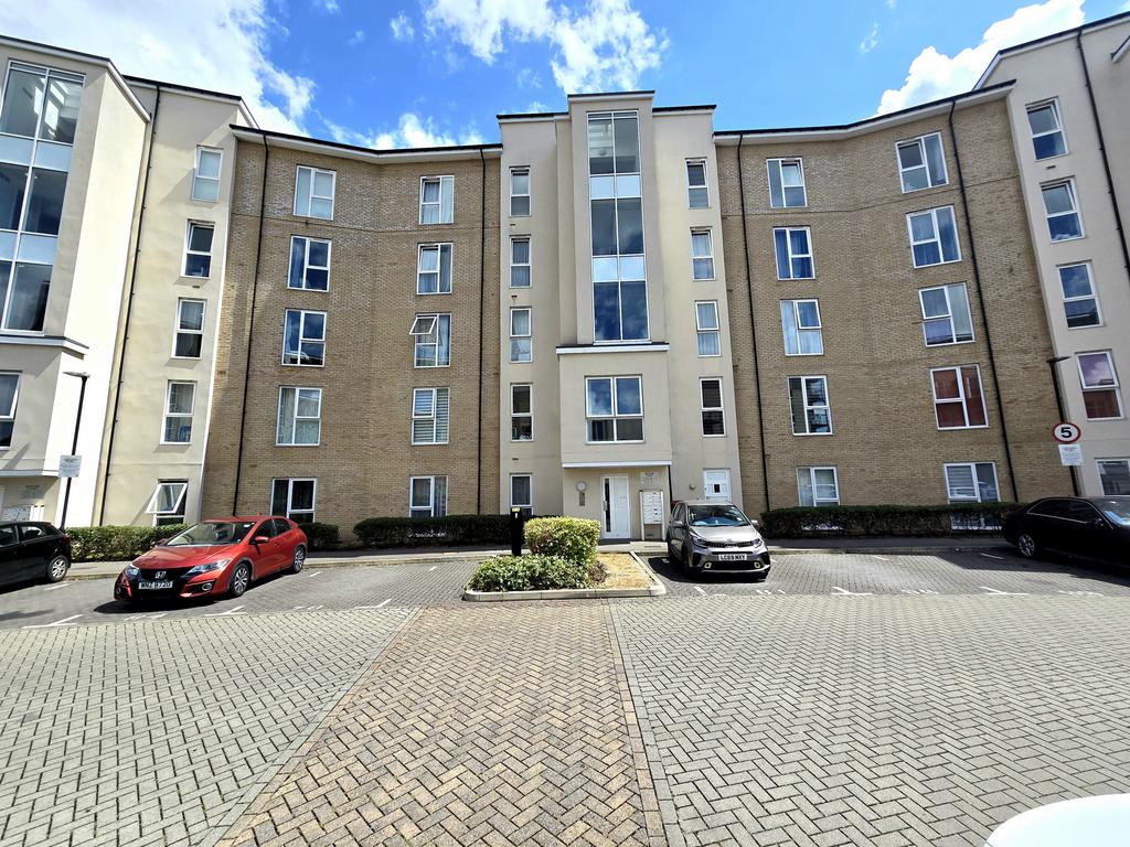 Mayfair Court, Hunting Place... 2 bed flat for sale - £342,000