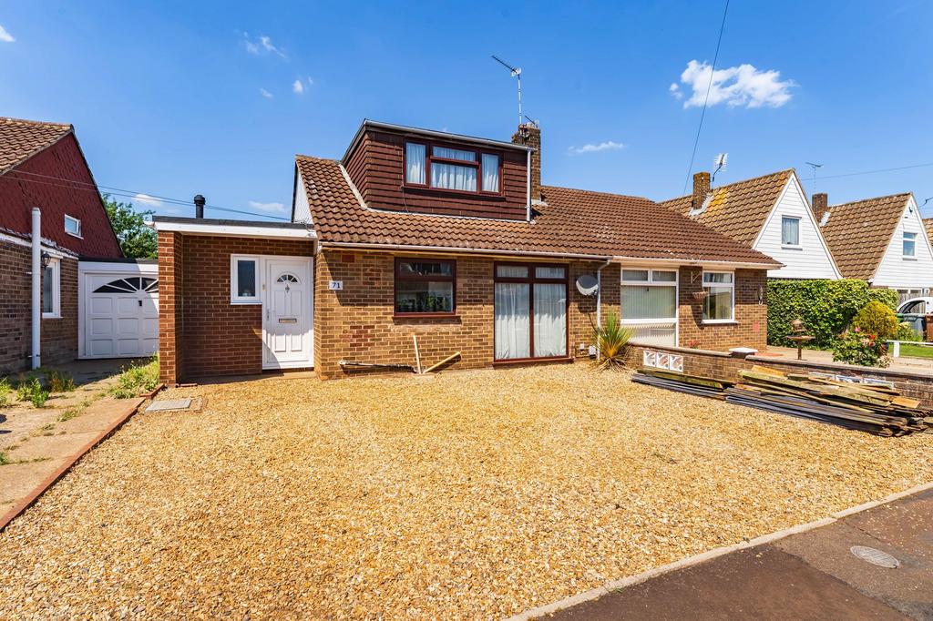 Meadow Close, Hellesdon 3 bed bungalow for sale - £260,000
