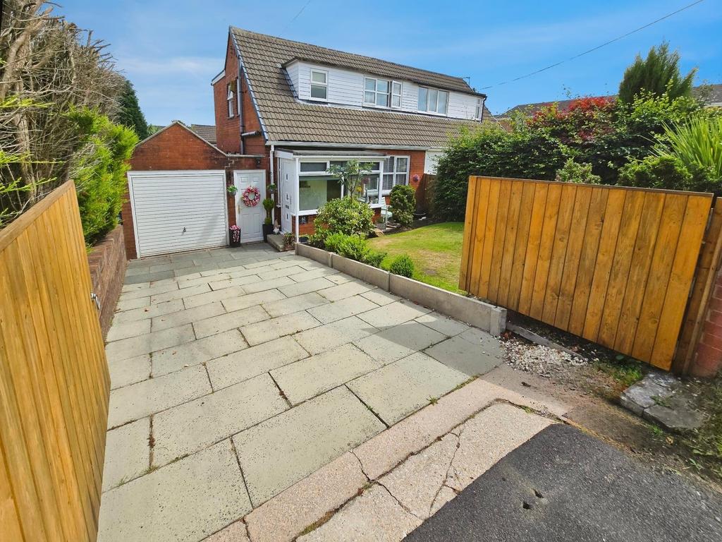 Sandbrook Road, Wigan WN5 3 bed bungalow for sale - £290,000