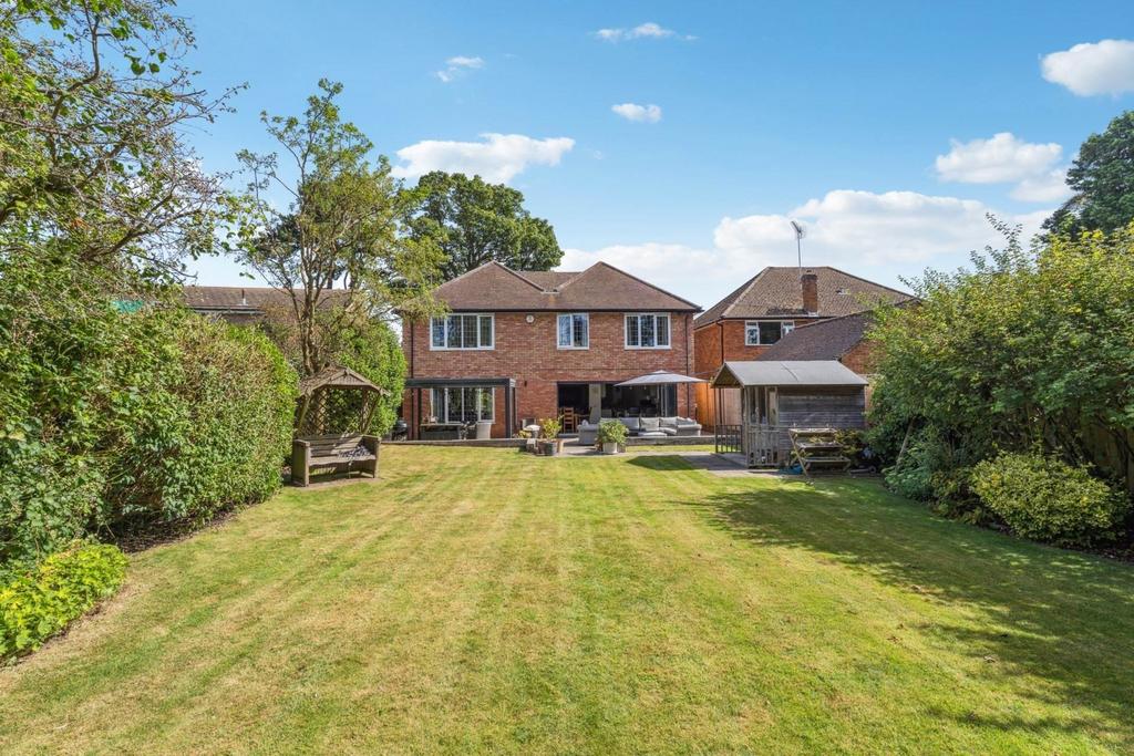Grove Road, Tring 5 bed detached house for sale - £1,450,000