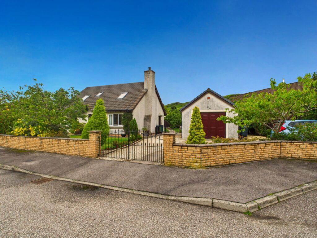 Shuna Cottage, 18 The Glebe... 4 bed detached house - £280,000