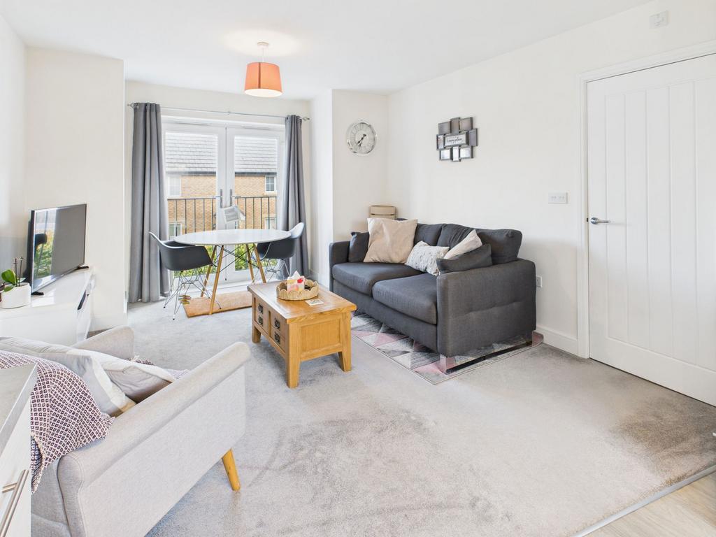 Samuel Armstrong Way, crewe CW1 2 bed flat for sale - £65,000