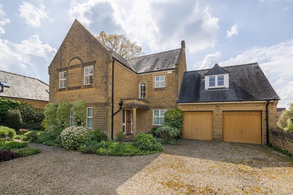 Priorygate Court, Castle Cary... 4 bed detached house for sale - £875,000