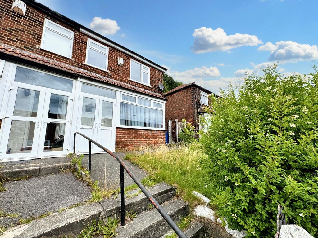 Wavertree Road, Manchester, M9 2 bed end of terrace house for sale - £ ...