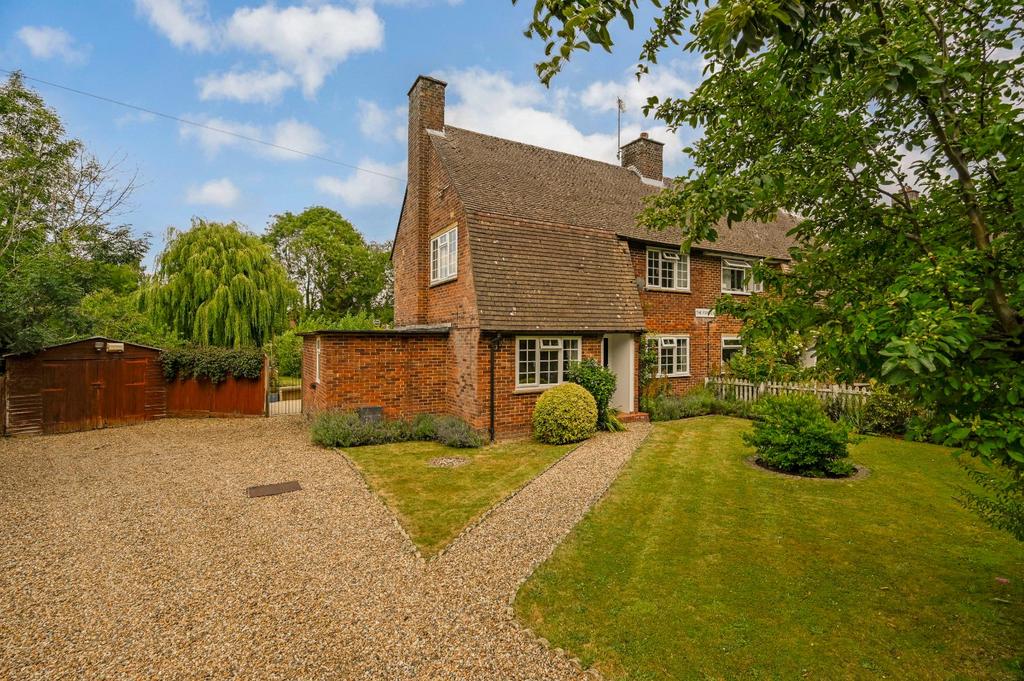 Church Road, Sevington, Ashford... 3 bed semi-detached house - £425,000