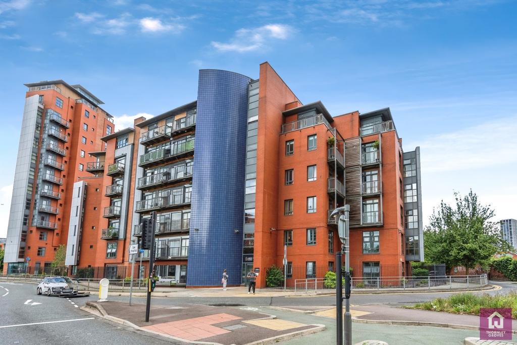 City Gate 1, Manchester, Greater... 2 bed flat for sale - £230,000