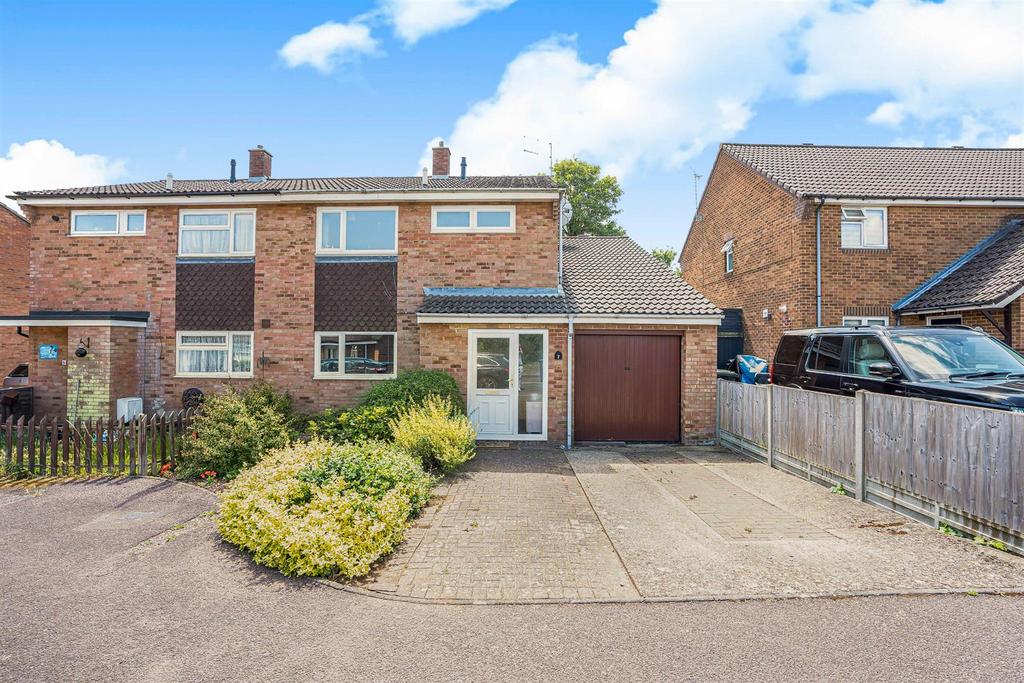 Hawthorn Way, Silsoe 3 bed semi-detached house for sale - £400,000