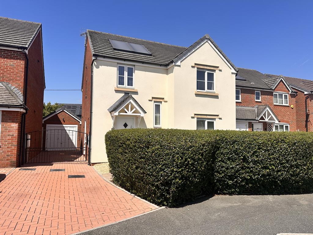 CLOS CAE FFYNNON, NORTH CORNELLY... 4 bed detached house for sale - £ ...