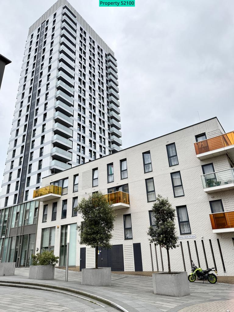 Denning Point, 33 Commercial Street... 3 bed flat - £520,000