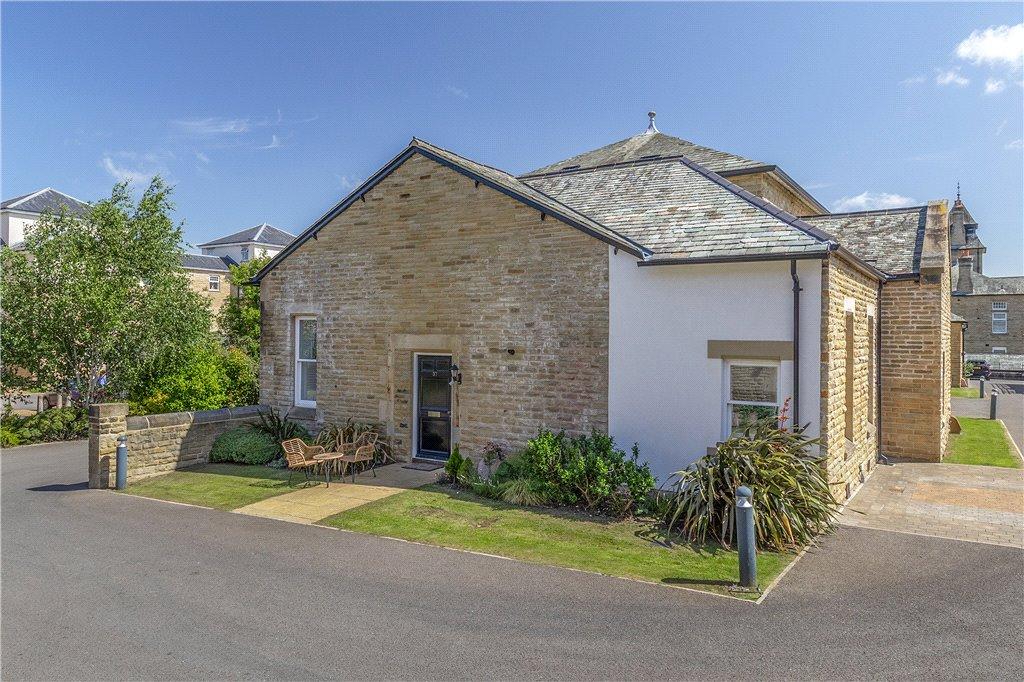 High Royds Court, Menston, Ilkley... 2 bed bungalow - £320,000