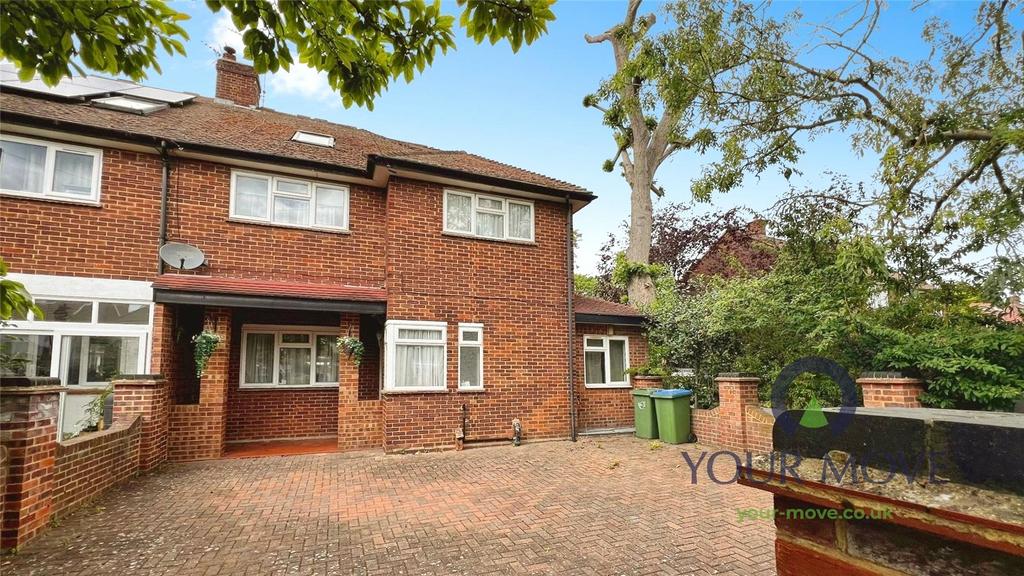 Merriman Road, London SE3 6 bed detached house to rent - £3,300 pcm (£ ...